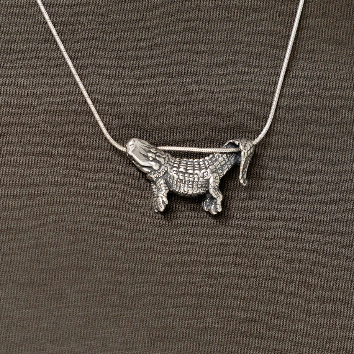 Dangling Alligator Pendant – Jose Balli Jewelry